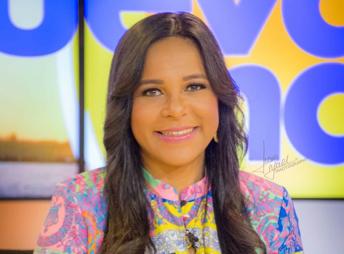 Colombia Alcántara anuncia “Una Nueva Mañana” por Teleantillas canal 2 ...