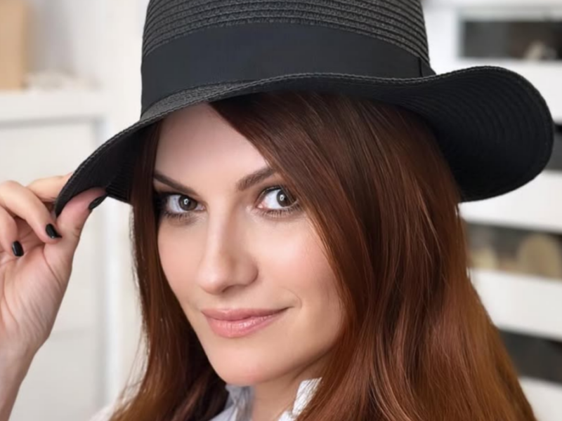 Laura Pausini lanza su propia versión de “Turista” de Bad Bunny