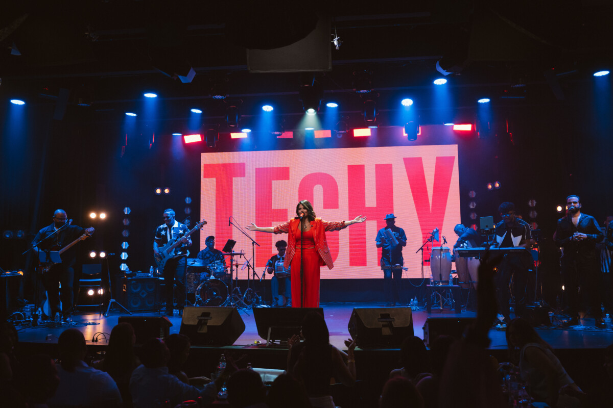 TECHY brilla en Escenario 360 con un show único de música, humor y emociones